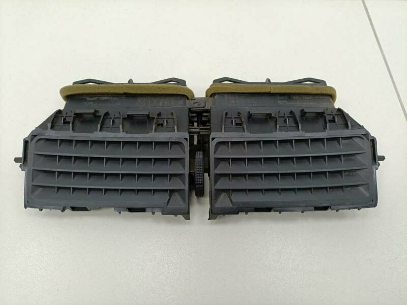 Дефлектор воздушный Nissan Tiida C11 2007-2014