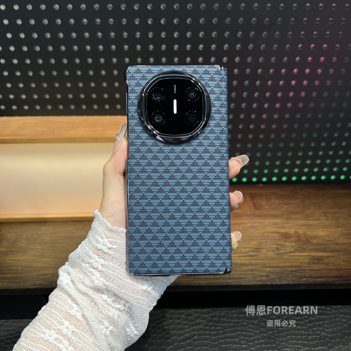 Ограниченная версия чехла для HUAWEI Mate X6 с кевларовым переплетением и задней крышкой с шарниром, коричневый