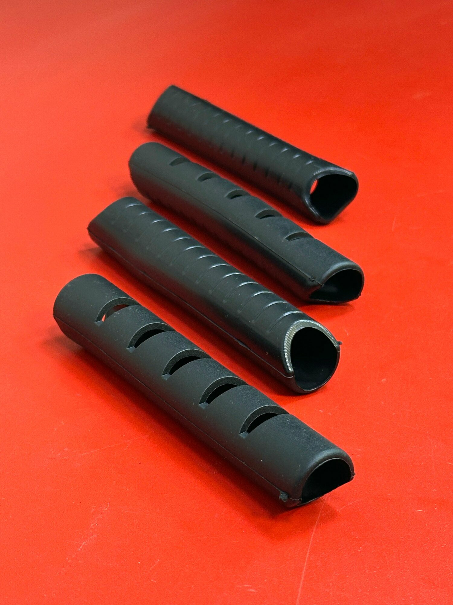 Литая ручка для сумок, рюкзаков, чехлов, переносок, гермобаулов, кейсов.