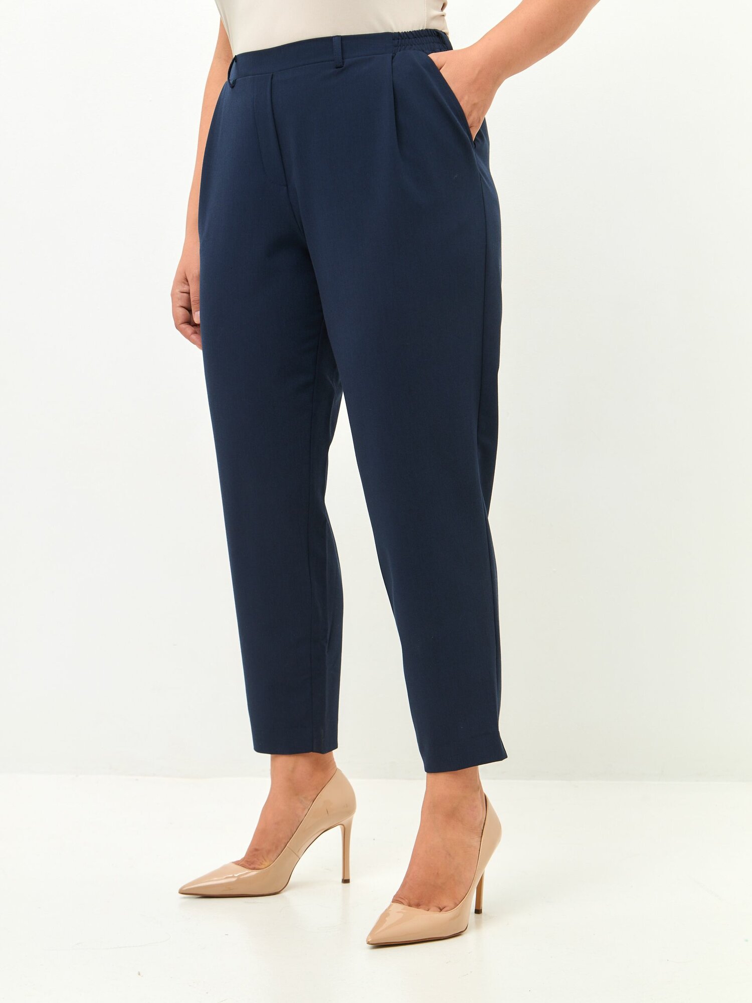 Брюки бананы