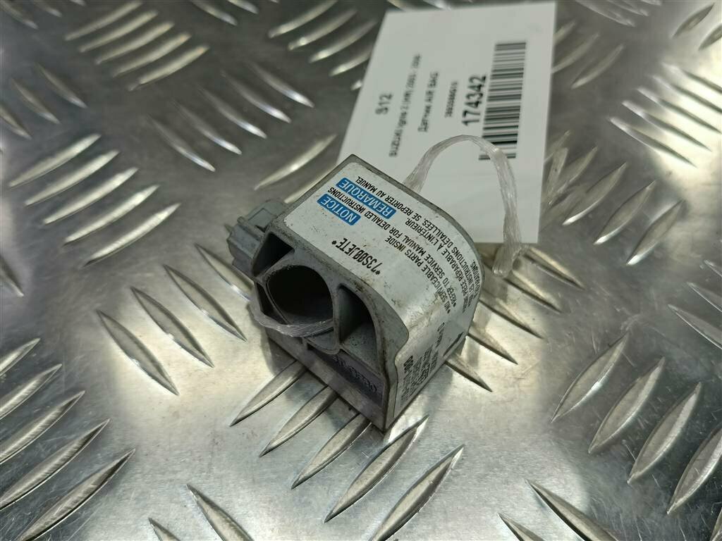 Датчик удара (AIR BAG) Б/У для SUZUKI IGNIS II (2003—2008) 3893086G10