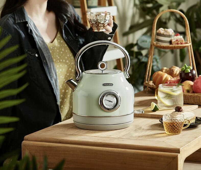 Электрический чайник современного дизайна в британском стиле ретро, большая емкость 1,7 л, быстрокипящая вода мощностью 1800 Вт, нержавеющая сталь 304