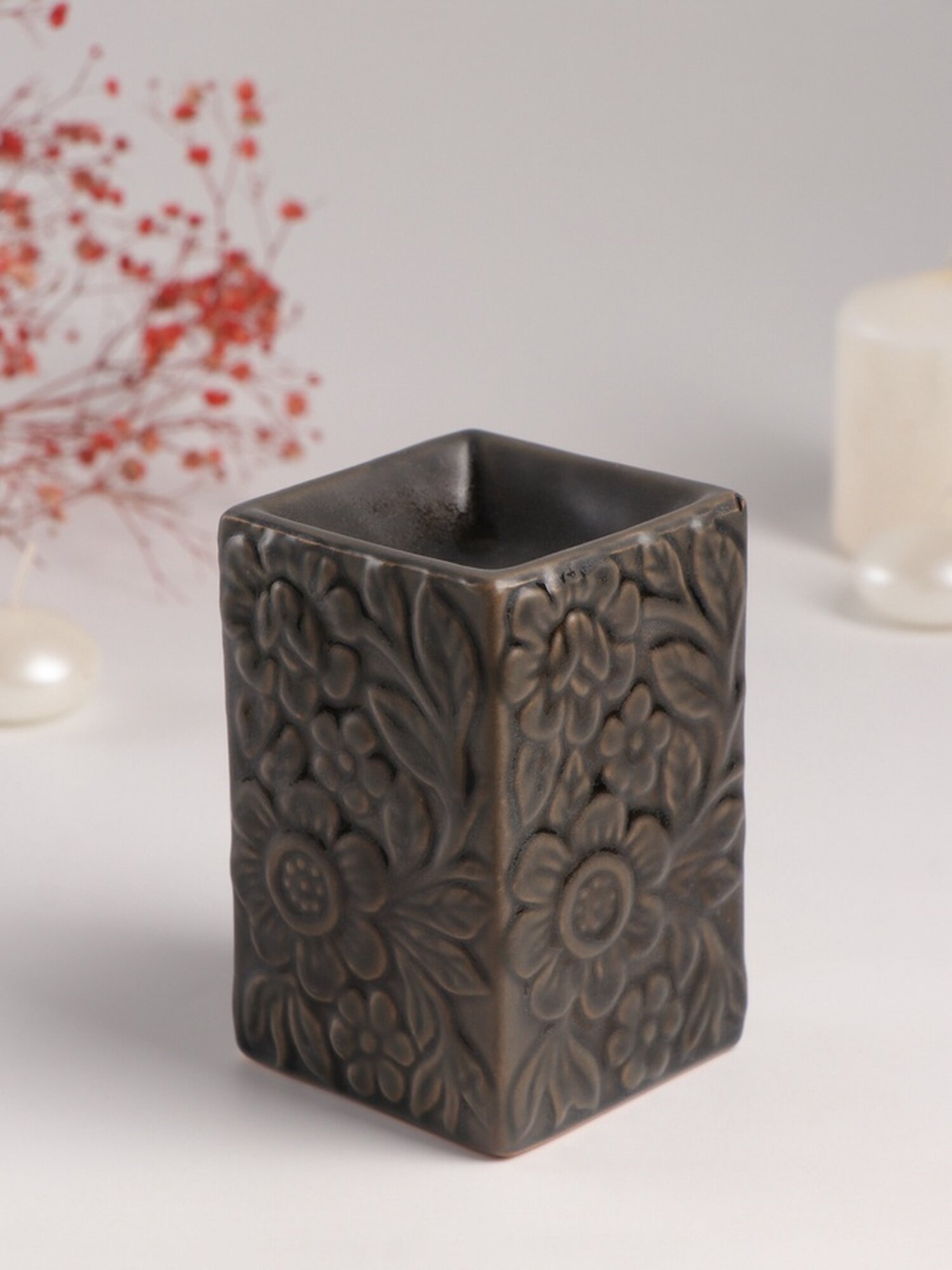 Аромалампа для эфирных масел «Цветочный букет», керамика, т. оливковая, 7.7×7.7×12 см