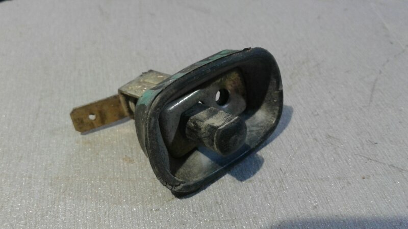 Выключатель концевой (концевик) Chery Amulet A15 SQR480 2003 (б/у)