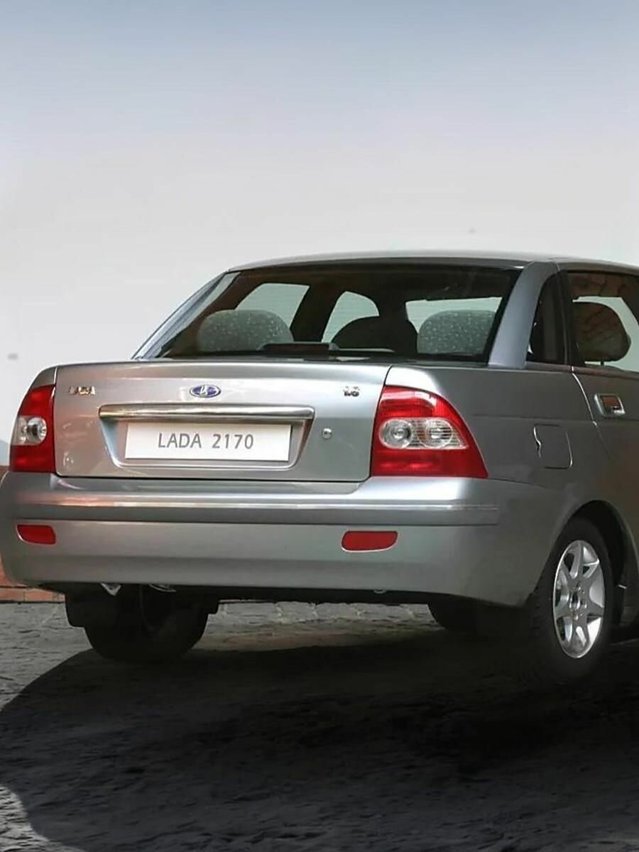 Уплотнитель стекла БРТ 2170-5603062, для LADA Priora, задний, черный