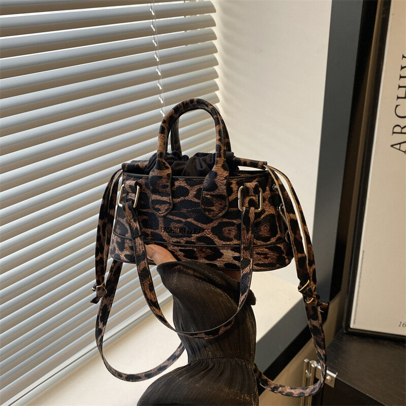 Сумка мессенджер