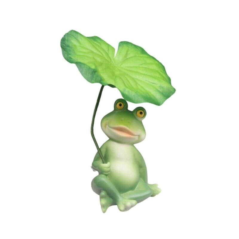 Реалистичная статуя лягушки