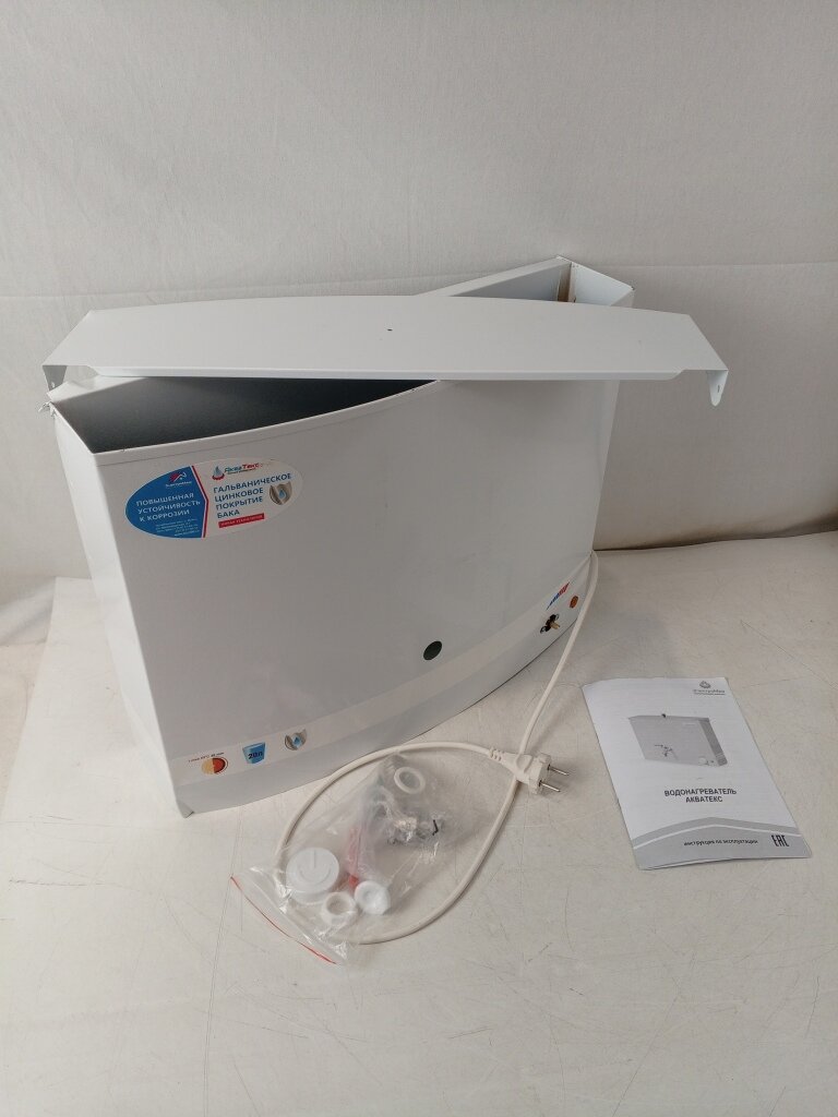 Бак акватекс настенный антикор. с ЭВН 20л (белый) (1450621)