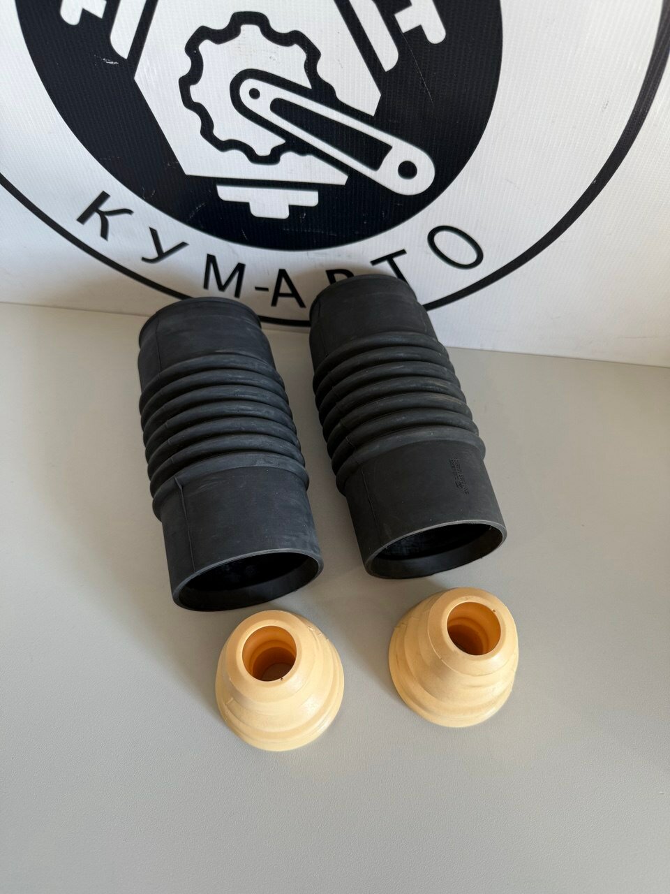 Комплект пыльников и отбойников передних амортизаторов мазда 6 Mazda 6 GG Германия