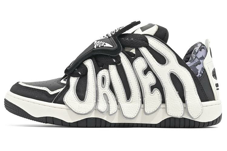 Кроссовки 300