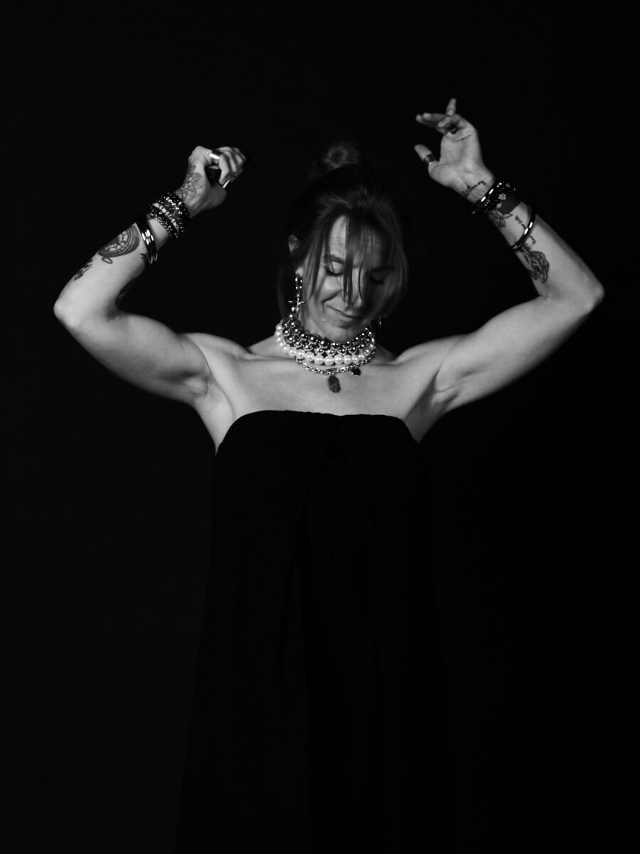 Подарочный абонемент на фотосессии в студии автопортрета в Москве