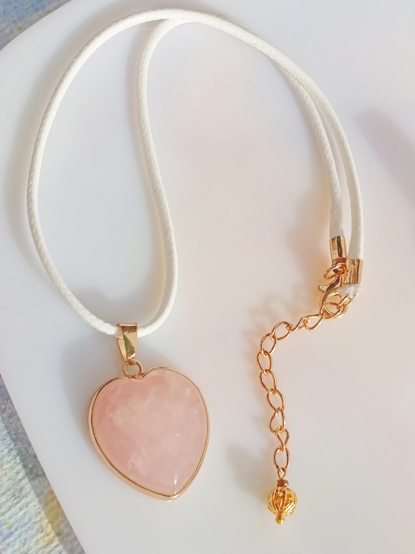 Колье, розовый кварц