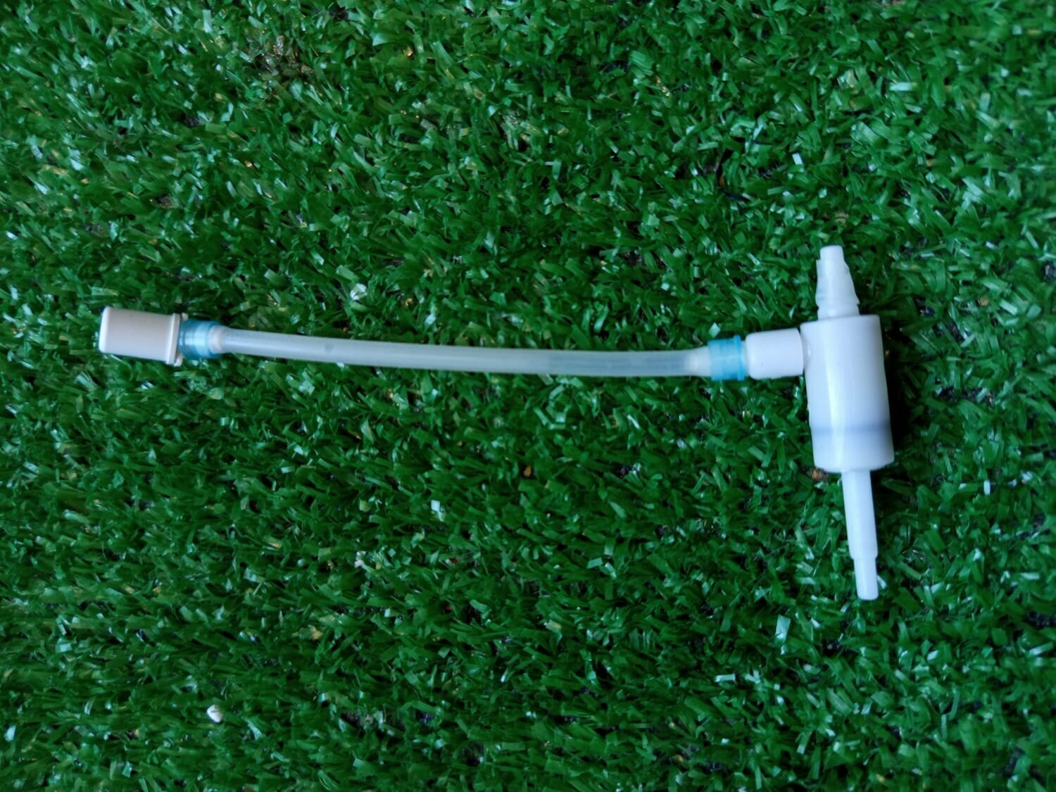 Клапан разбрызгивателя для утюга Hyundai H-SI01961 (с разбора)