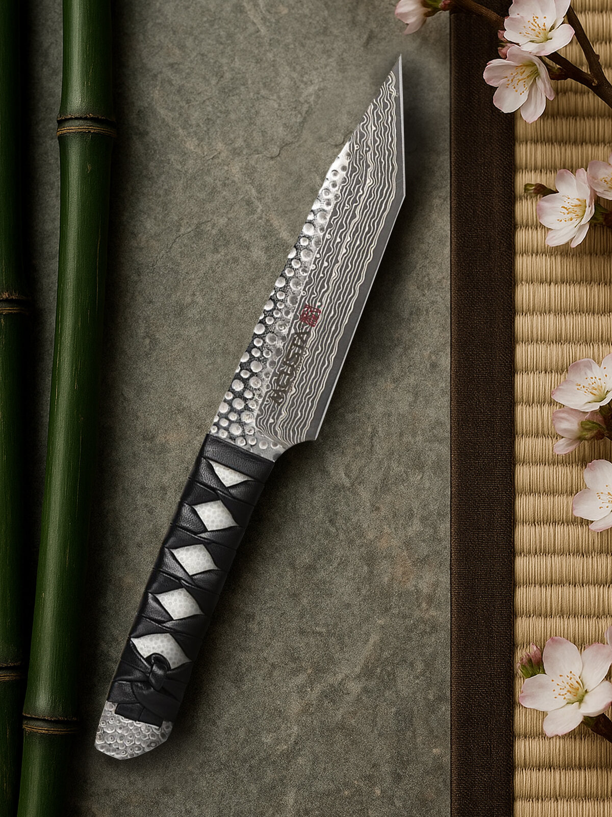 Нож туристический Mcusta, длина лезвия 16 см, сталь SPG2 Damascus, рукоять эбеновое дерево, заточка #12000, Япония