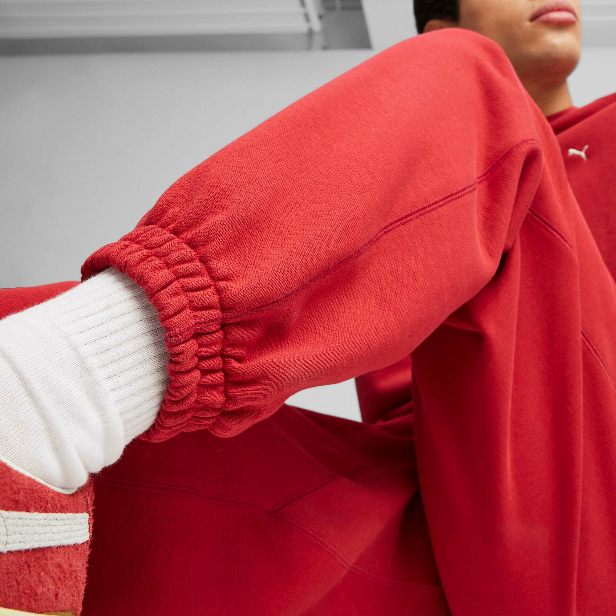 Брюки PUMA MMQ Sweatpants, размер L, красный — фото 1