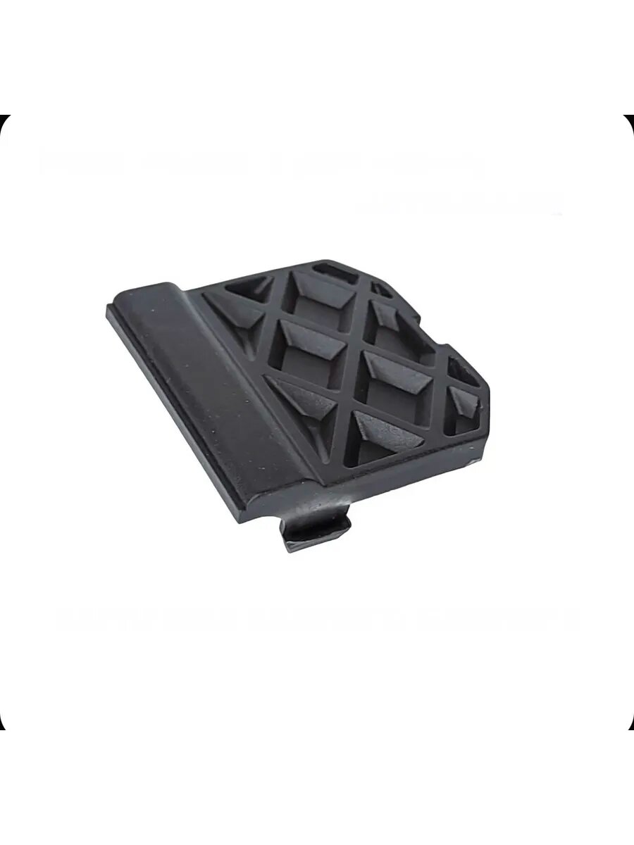 Заглушка заднего бампера Ford focus 3 хетчбэк 2011-2015