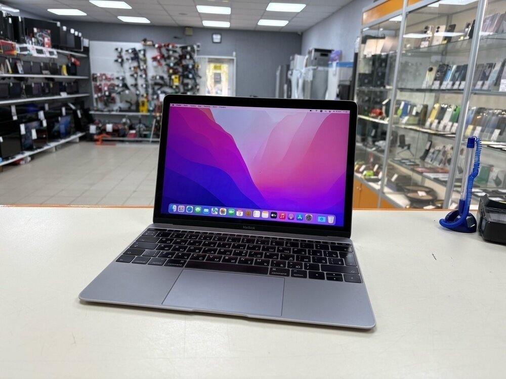 Ноутбук Apple MacBook с дисплеем Retina 12 дюймов (2015) A1534, б/у, уценка