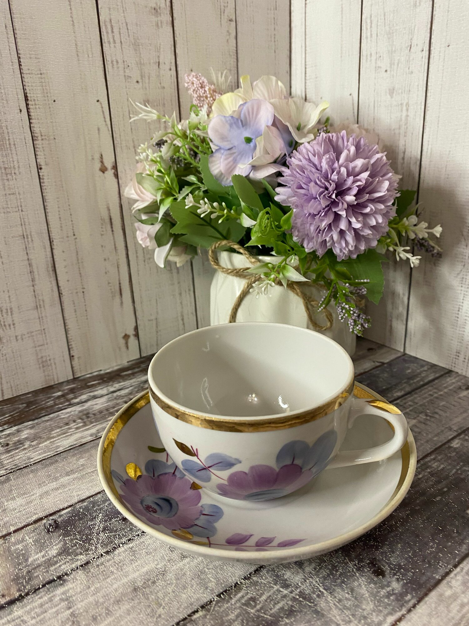 Чайная пара СССР Розовые цветы, Южно-Уральский фарфоровый завод, ручная роспись, 1965 год, 180 мл, фафор