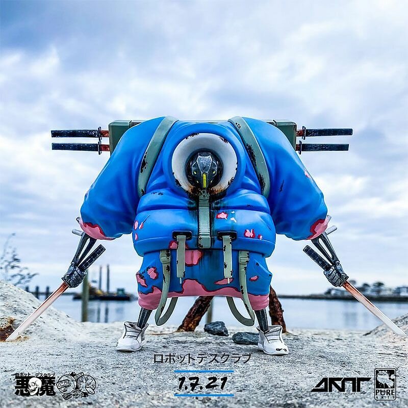 PureArts & M9E , Игрушки, коллекция скульптур