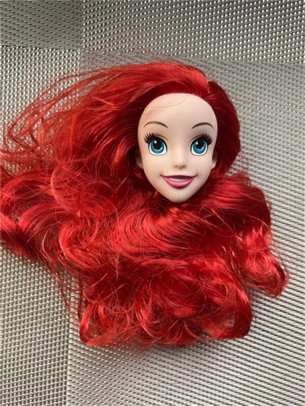 Кукольная голова из пластика