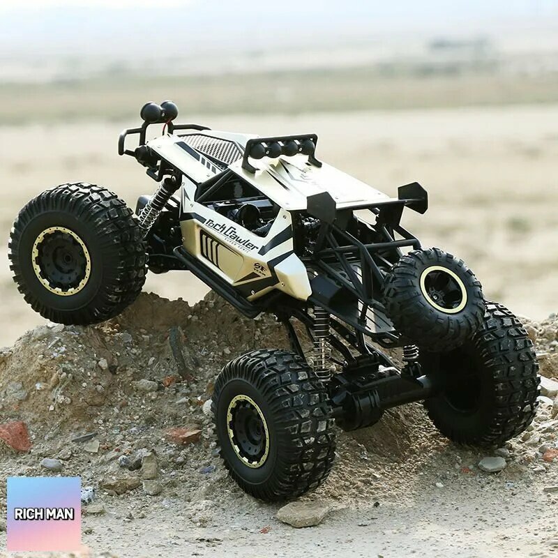 Огромный внедорожник 50см 4 WD на пульте ДУ (радиоуправляемая машинка, полный привод) - золотой