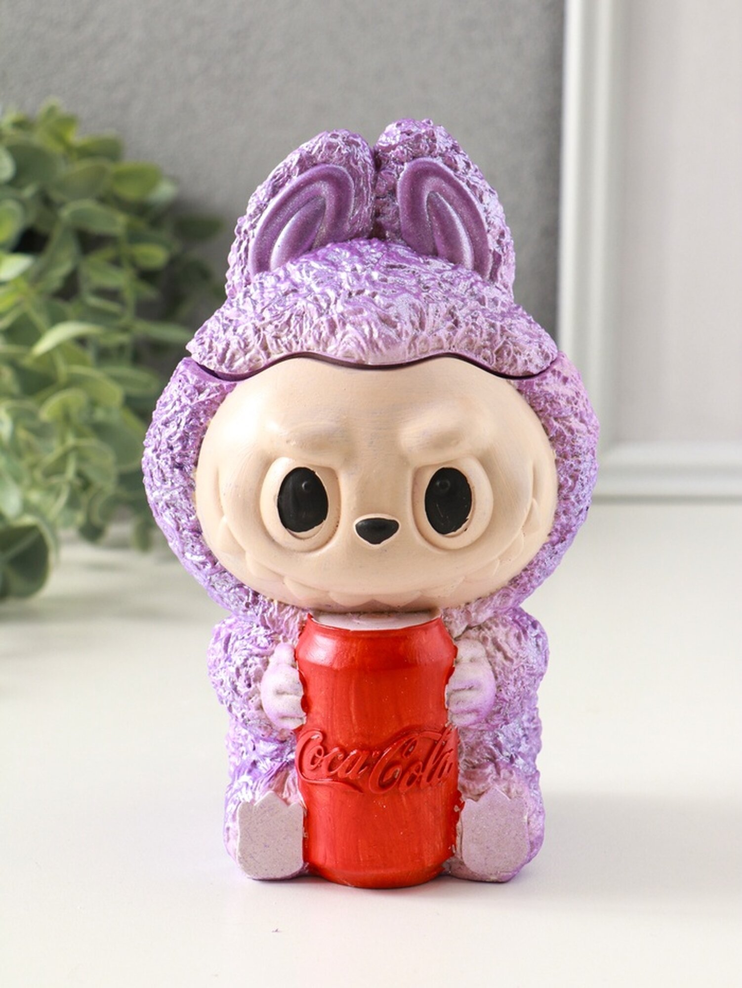 Шкатулка Сима-ленд "Чудик с банкой", гипс, фигурная, для украшений, сиреневая, 15x8 см