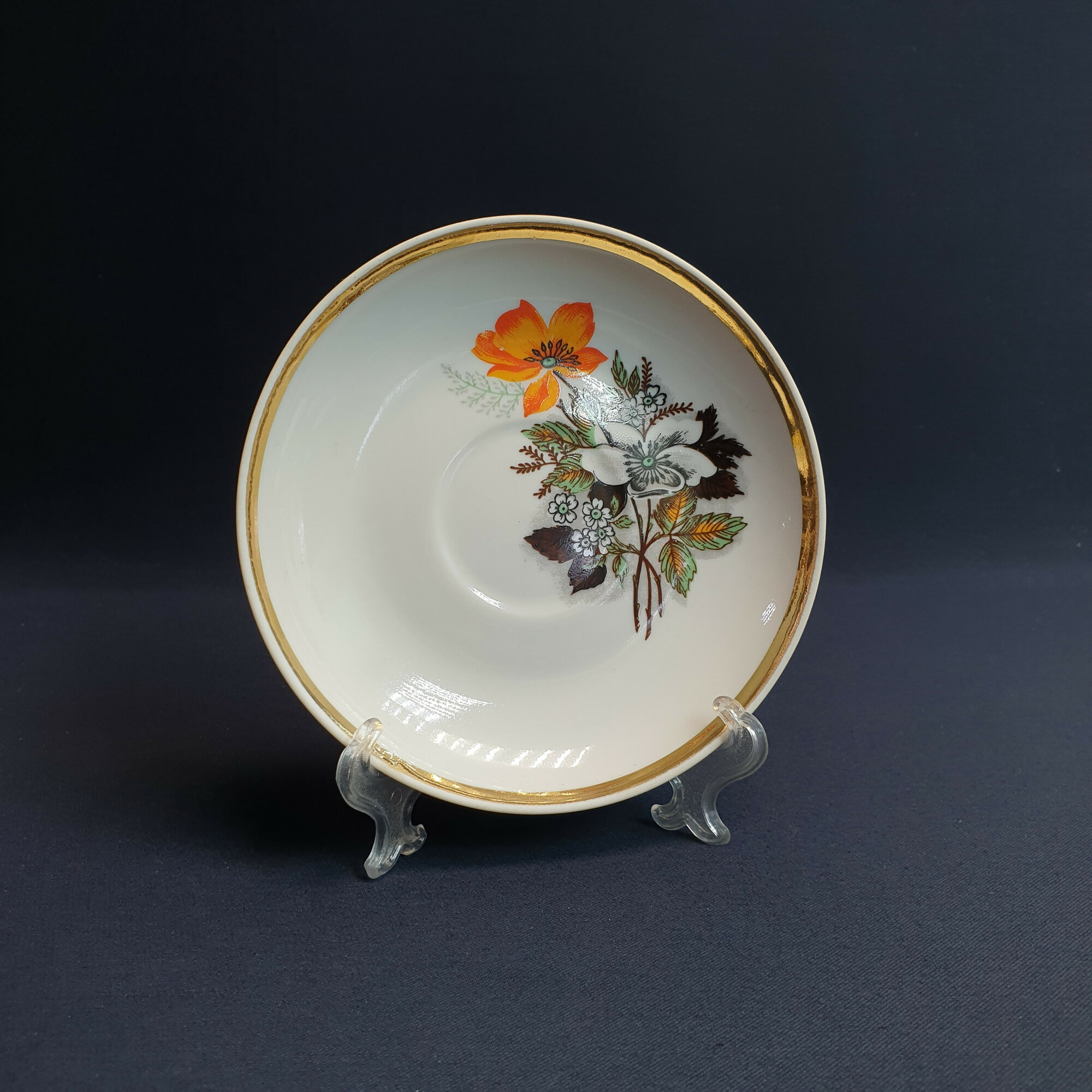 Блюдце Дулево, фарфор деколь позолота 14 см, винтаж СССР