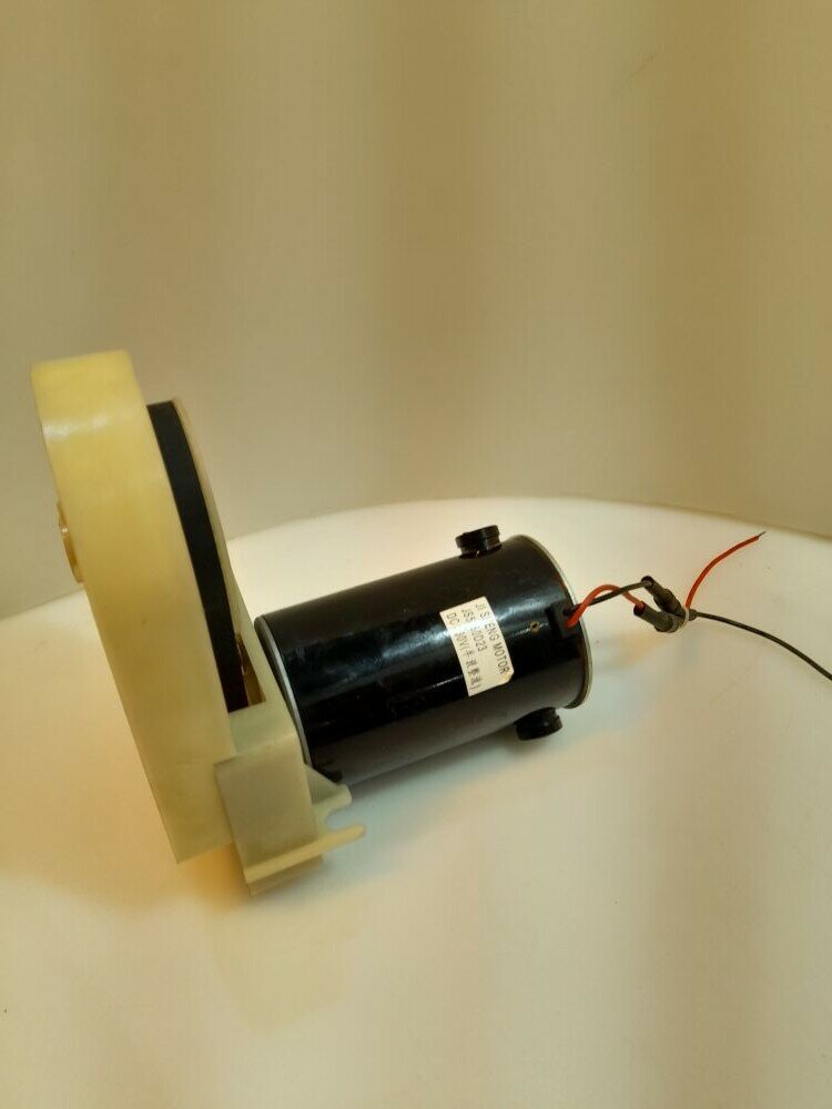 Двигатель для мясорубки в комплекте с корпусом редуктора приводом и ремнем JI SHENG MOTOR JS5350D23 DC230V