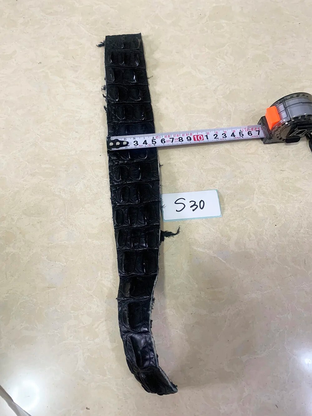 Кожа крокодила черная Черный, S 30cm