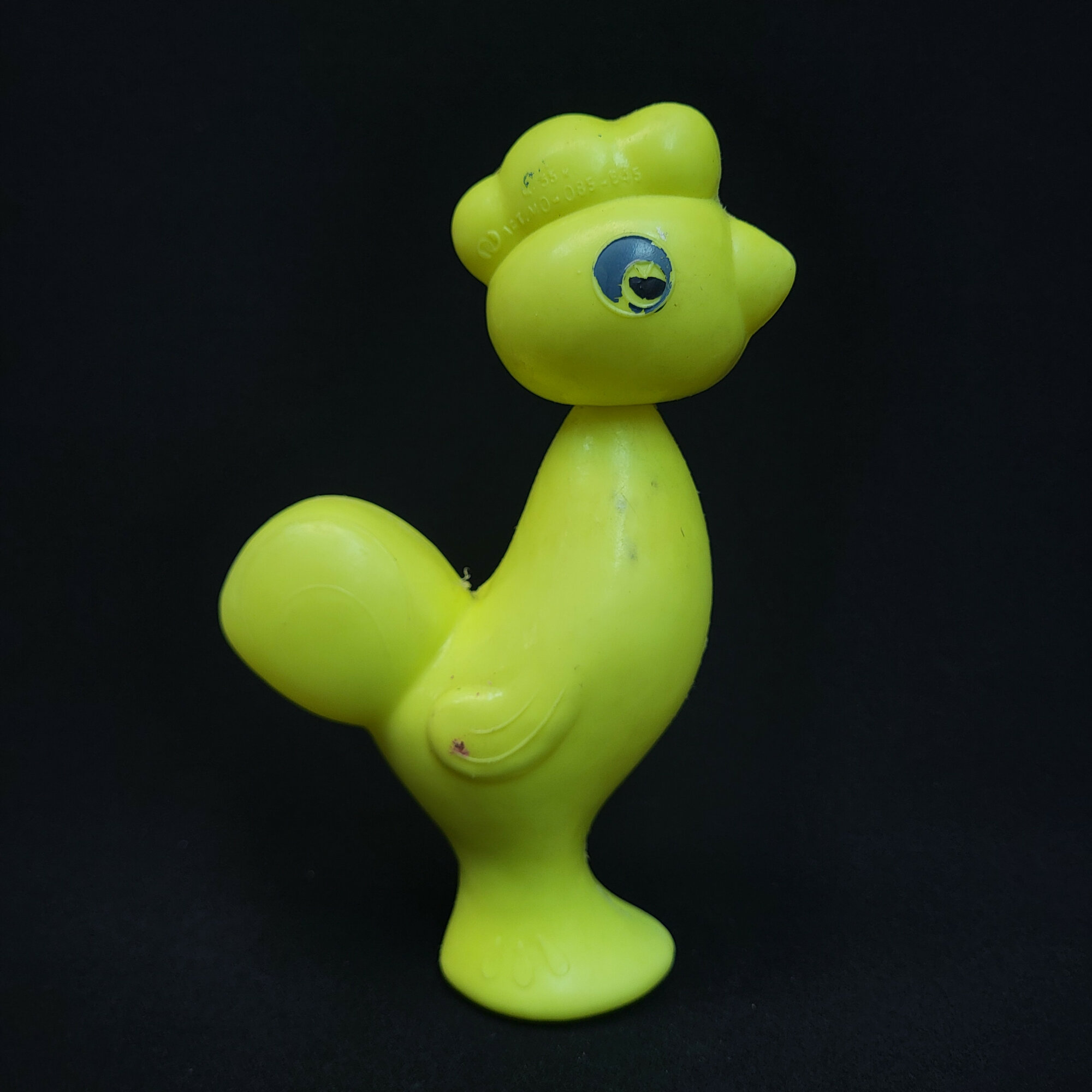 Игрушка резиновая винтажная, СССР. Фигурка уточки, желтая, высота около 16 см