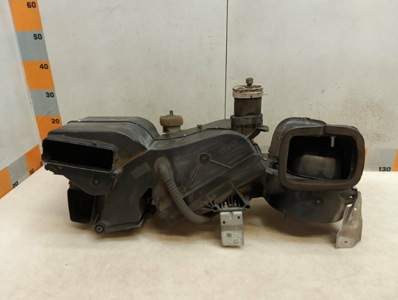 Б/У Корпус печки, печка, под климат Корпус отопителя Volkswagen Passat 1997 B5 421331 VAG арт. 8D1820005E