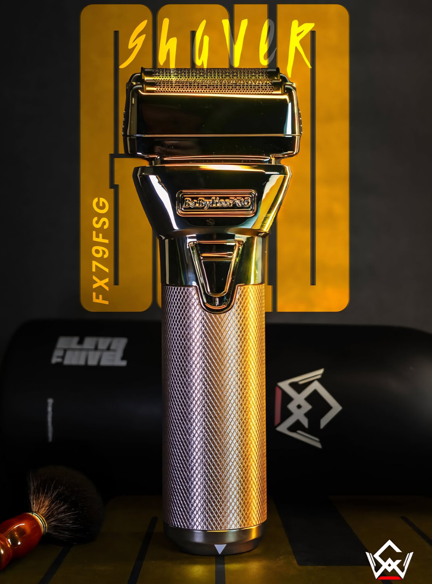 Шейвер Babyliss GoldFX FXONE Бритва с двойной сеткой 10000 об/мин, бесщёточный мотор, зарядная станция для аккумулятора в комплекте. Сеточная бритва с золотым гипоалергенным покрытием сеток.