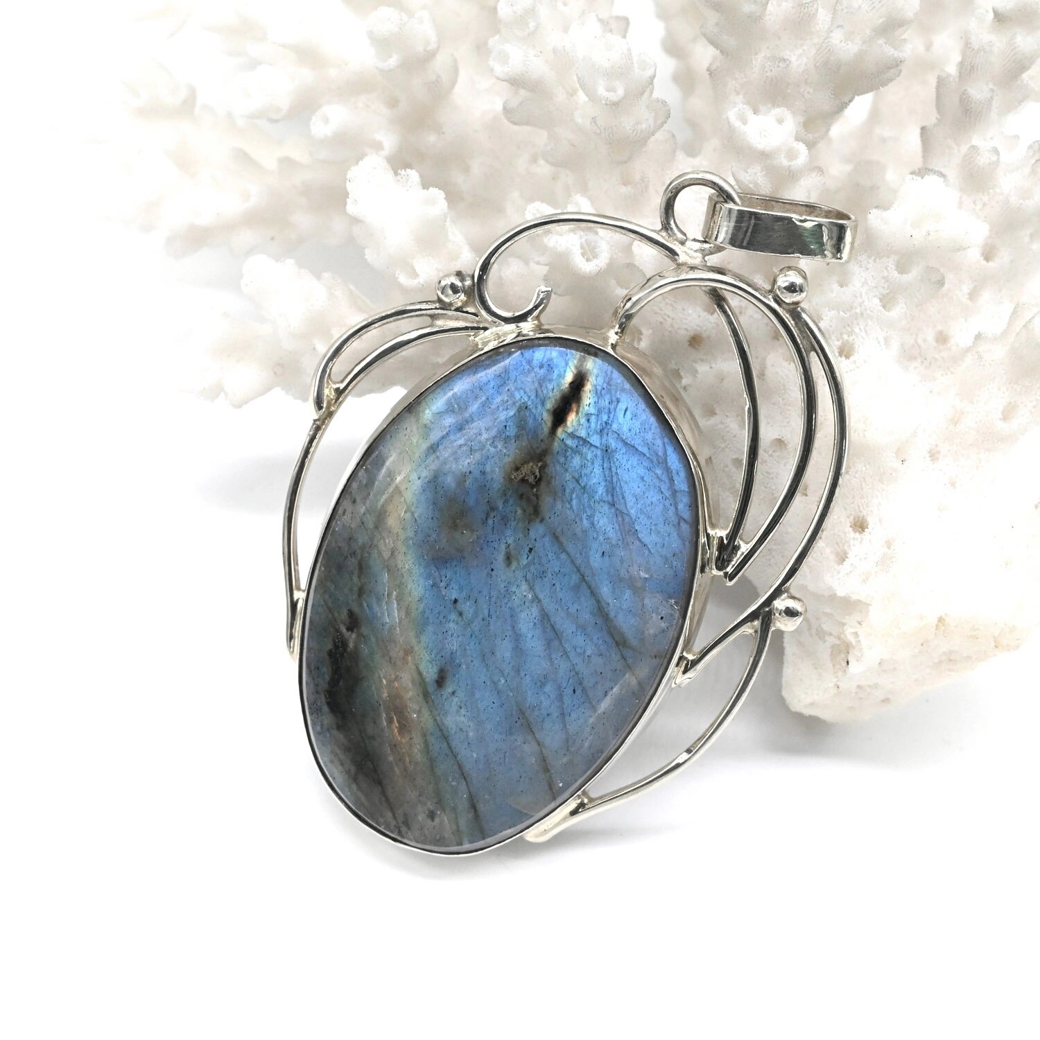 Подвеска, лабрадорит