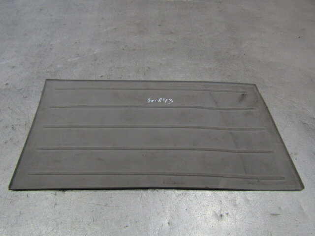 Коврик верхней консоли кабины справа Scania 6-series