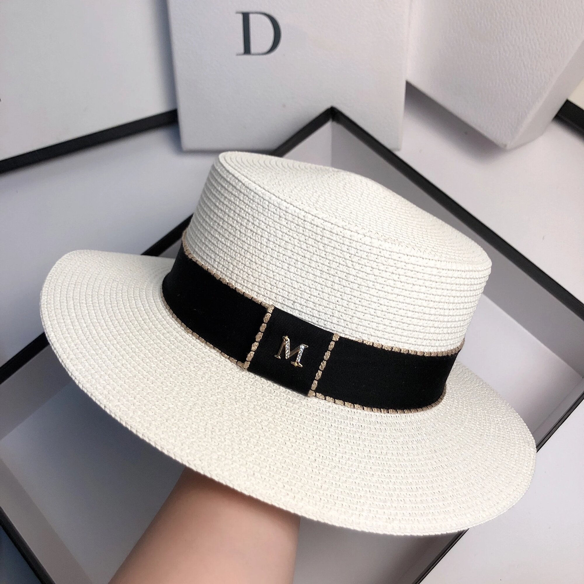 Шляпа для женщин