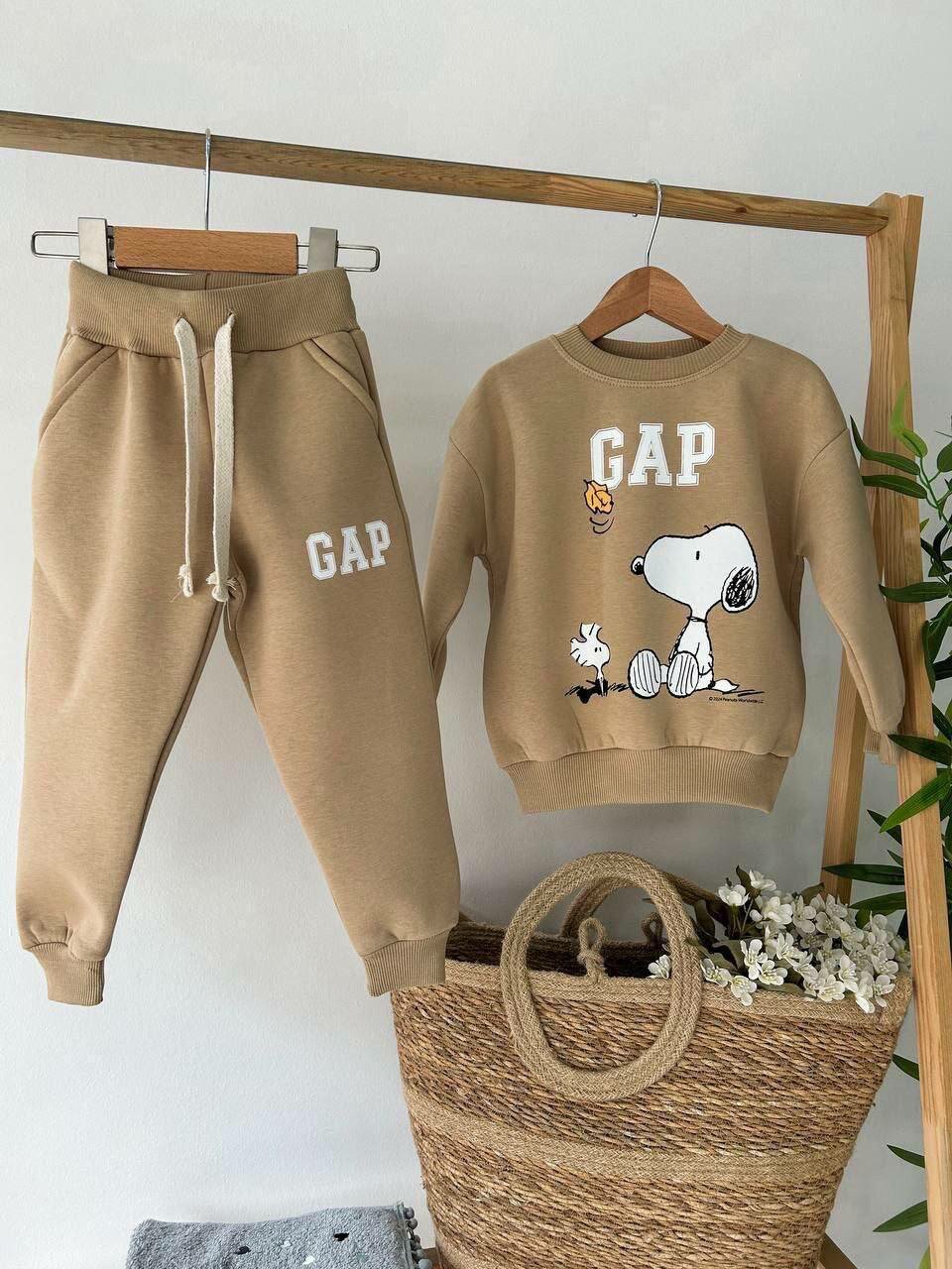 Комплект одежды