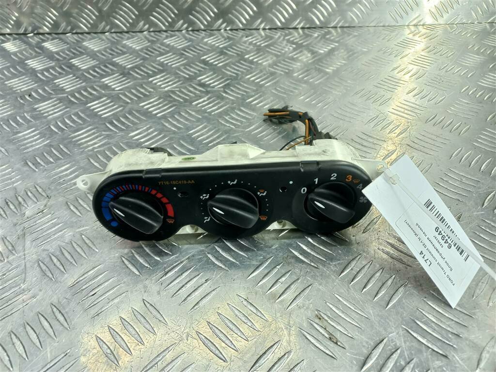 Блок управления печкой Б/У для FORD Tourneo Connect I (2002—2009) 5225337