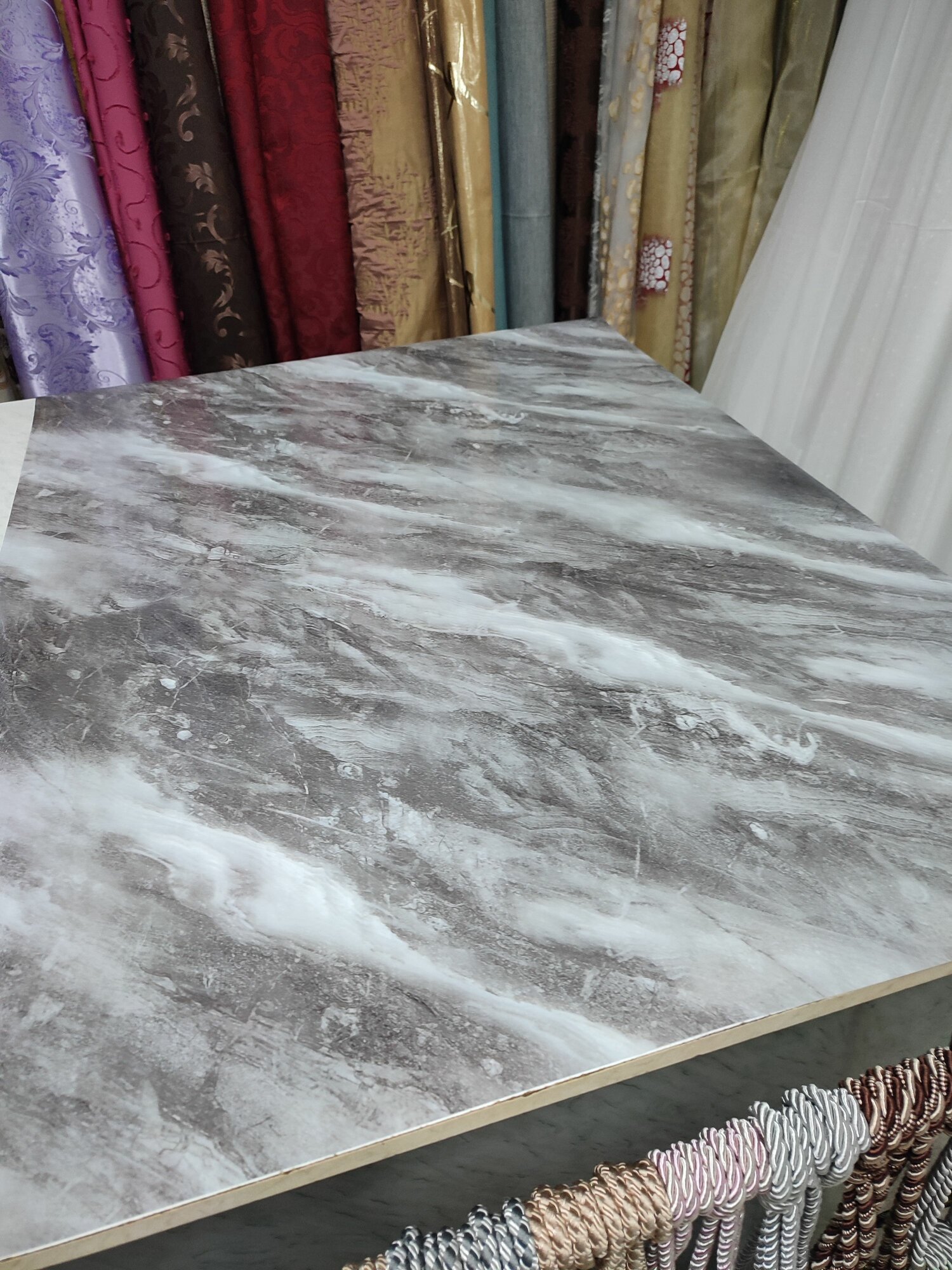 Силиконовая скатерть на стол 80х120 гибкое стекло серый мрамор