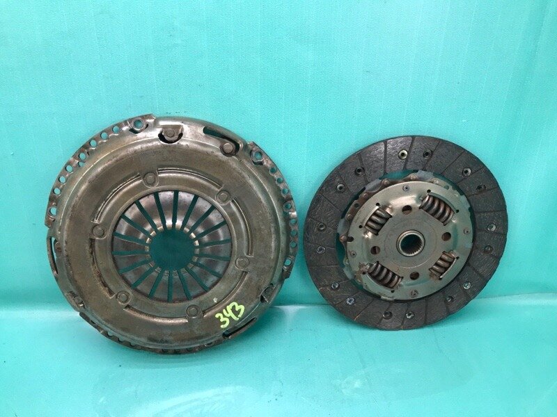 Сцепление комплект Volkswagen Golf 5 1.6 BGU 3082001168