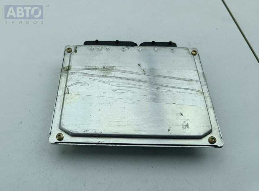 Блок управления двигателем (ДВС) Volkswagen Passat B5+ (GP)