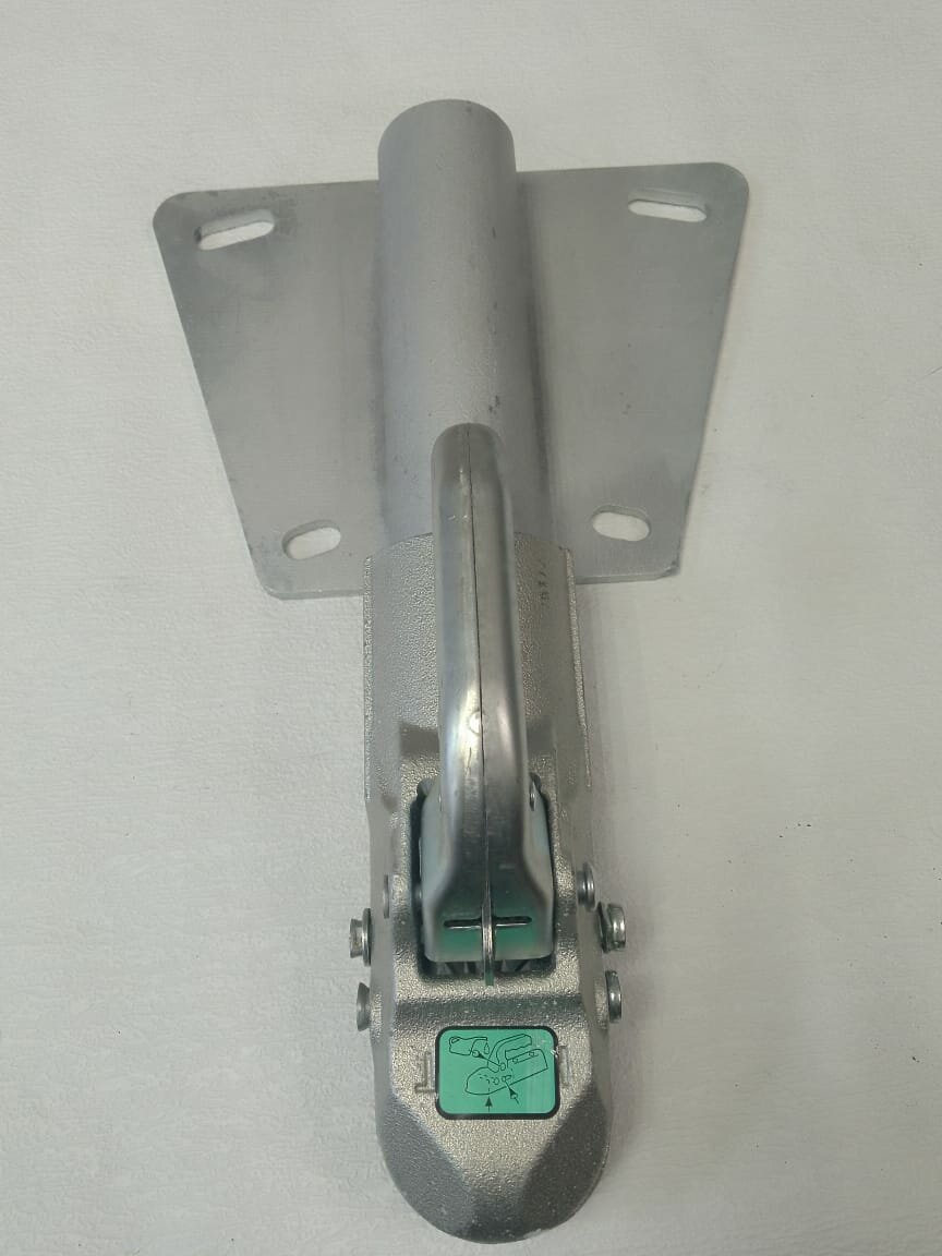 Кронштейн 3500кг для V-образного дышла легкового прицепа оцинкованный