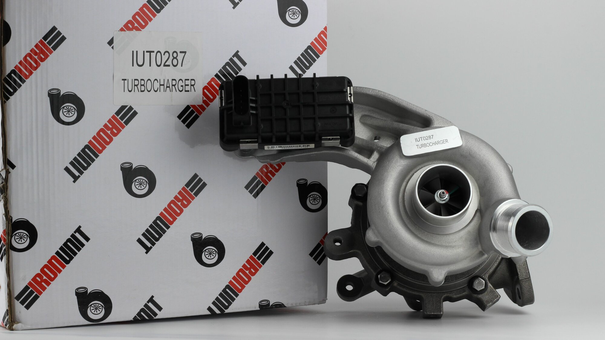Турбина LAND ROVER RANGE ROVER SPORT, DISCOVERY, JAGUAR XF, XJ, (Ленд Ровер Рендж Ровер Спорт, Дискавери, Ягуар XF, XJ), IUT0287 для 8G17300B23