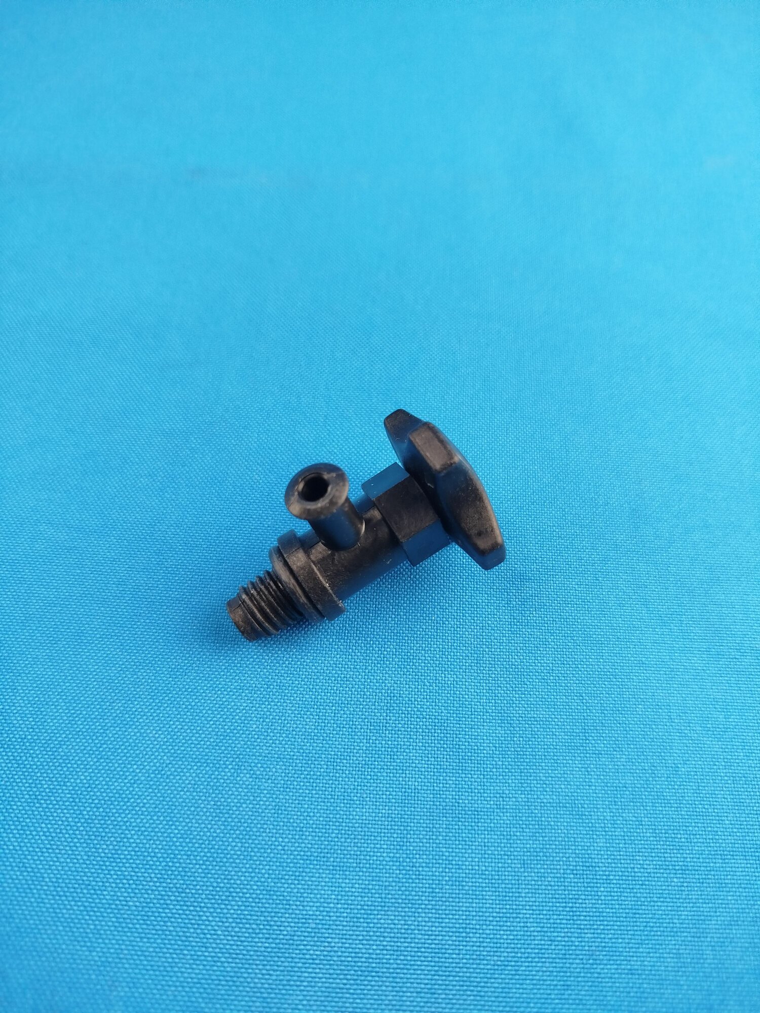 Кран сливной радиатора "LUZAR" для а/м ВАЗ 2101-07