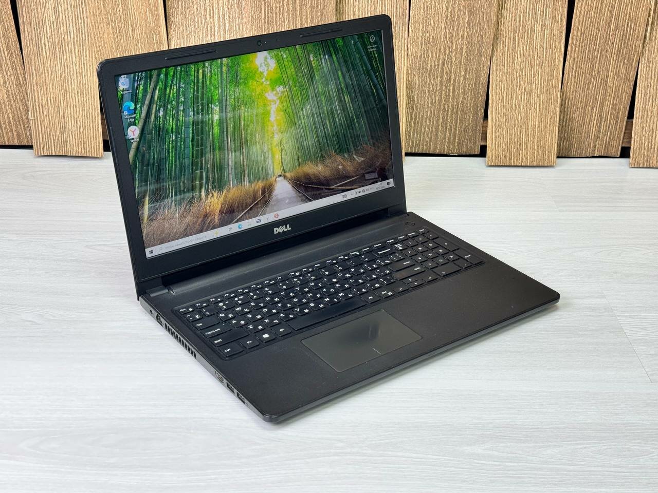 Ноутбук DELL Inspiron 15-3267 Core i3 6006U 1,70 GHz/8G/SSD 240Gb/DVD-RW/Win10 15,6", батарея 80мин