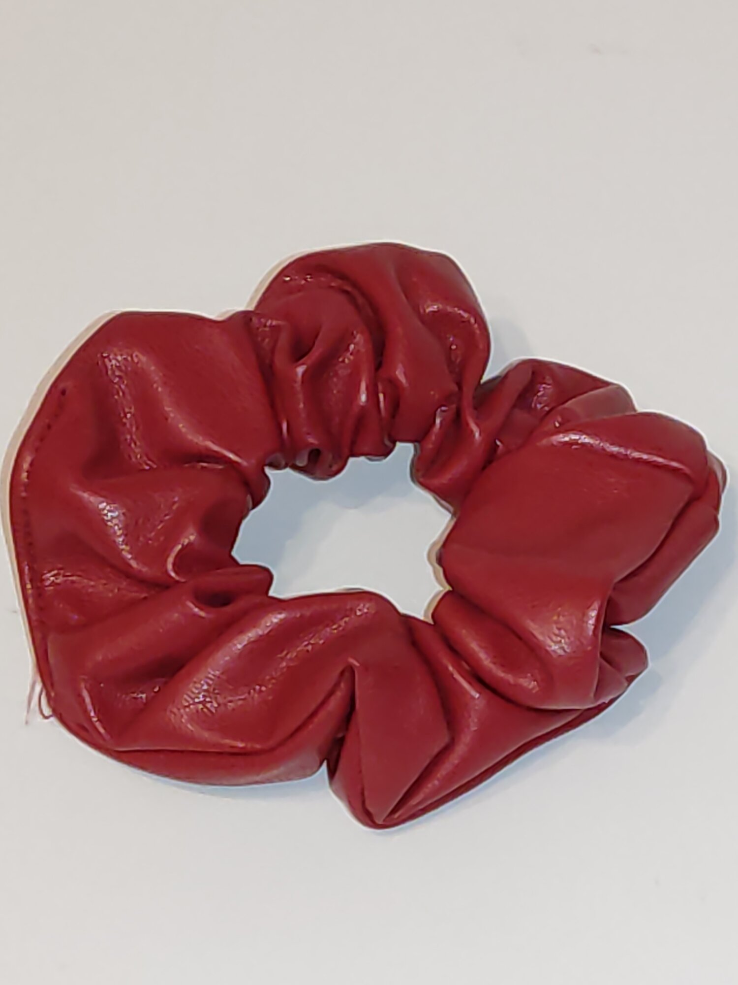 Резинка для волос из экокожи "Стиль", 10 см, красный