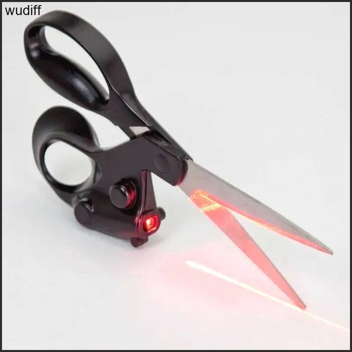 Ножницы портновские с лазерным указателем для точного разреза ткани