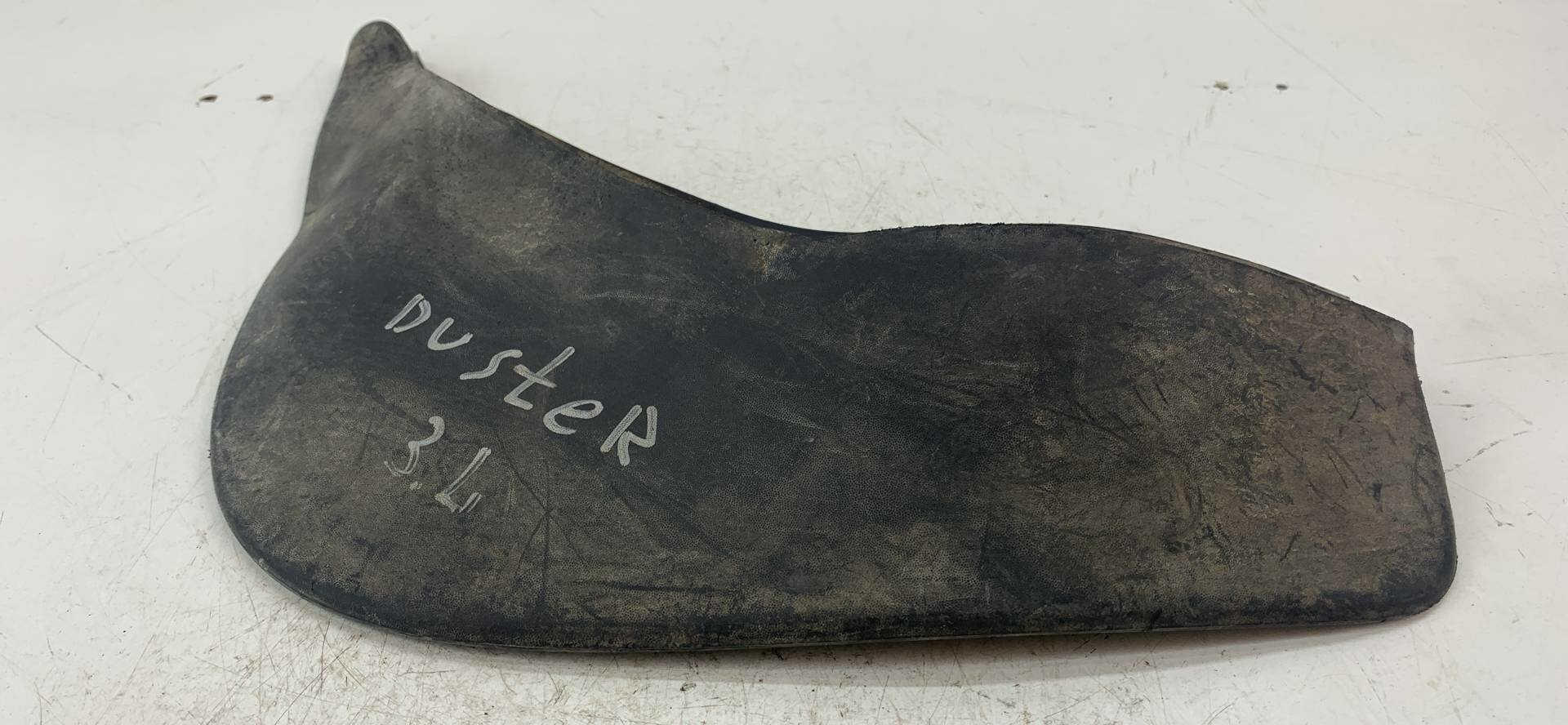 Брызговик задний левый Renault Duster рест. 2017 788134346R