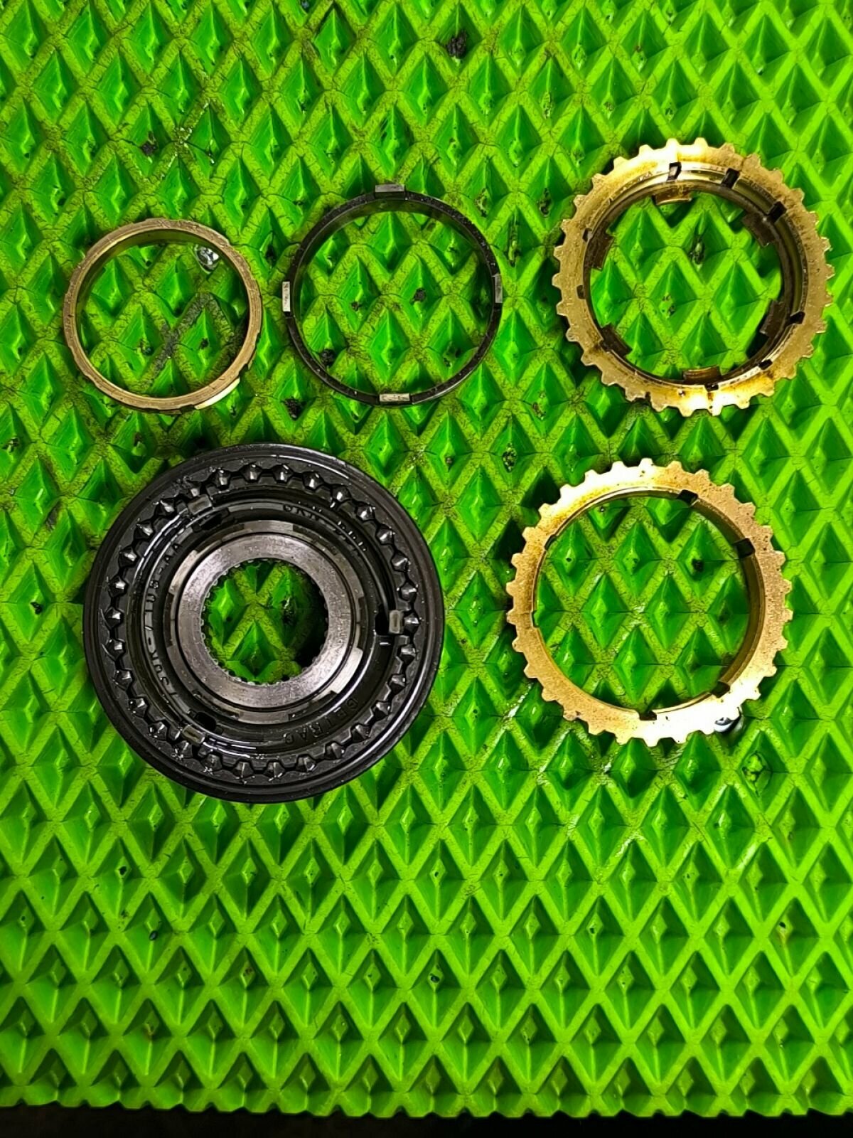 Муфта 3-4 с синхронами FORD FOCUS 2 IB5 1026579