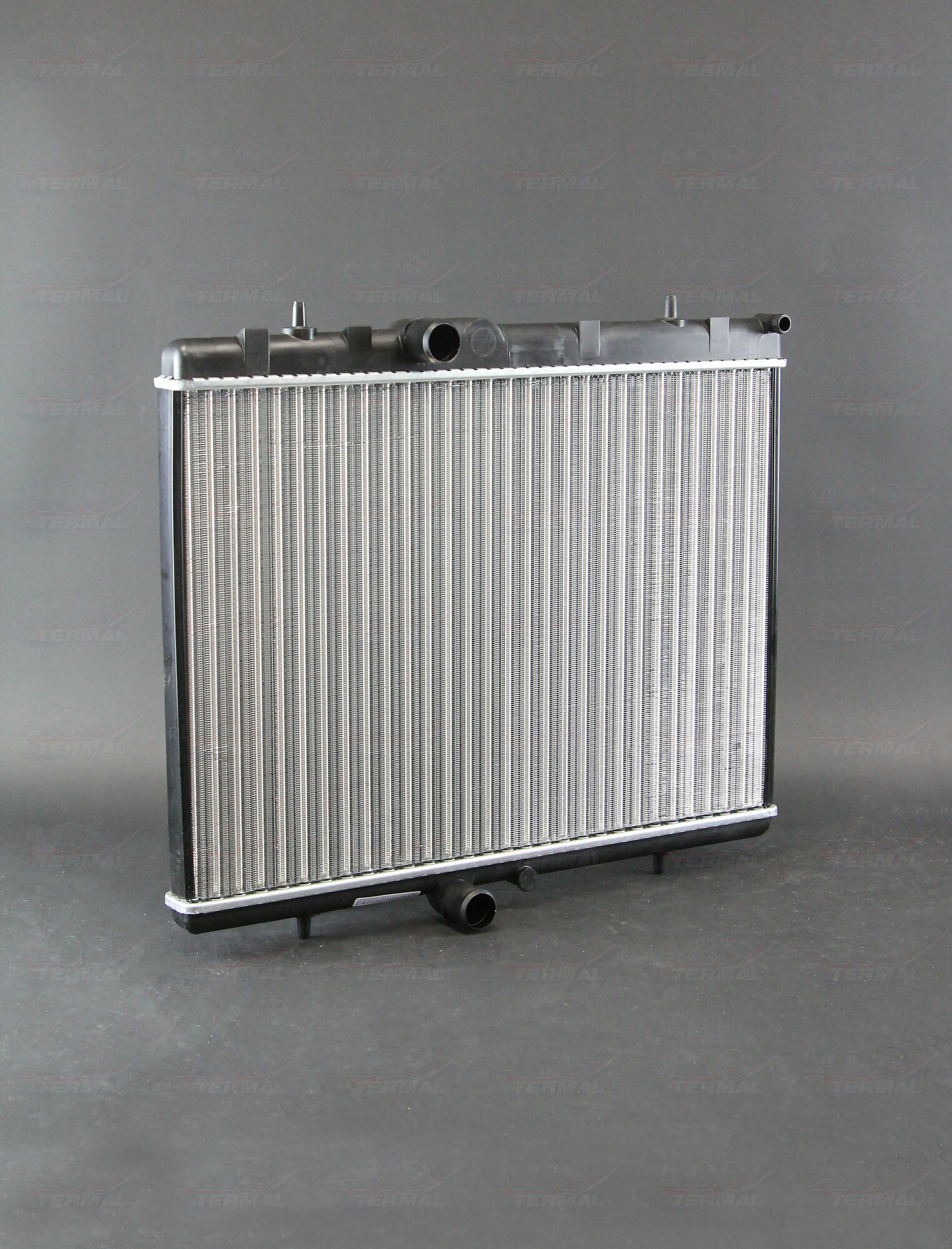 583606 Радиатор охлаждения для CITROEN Berlingo, C4, DS4 / PEUGEOT 3008, 307, 308, 407 Partner 1.6-2.0