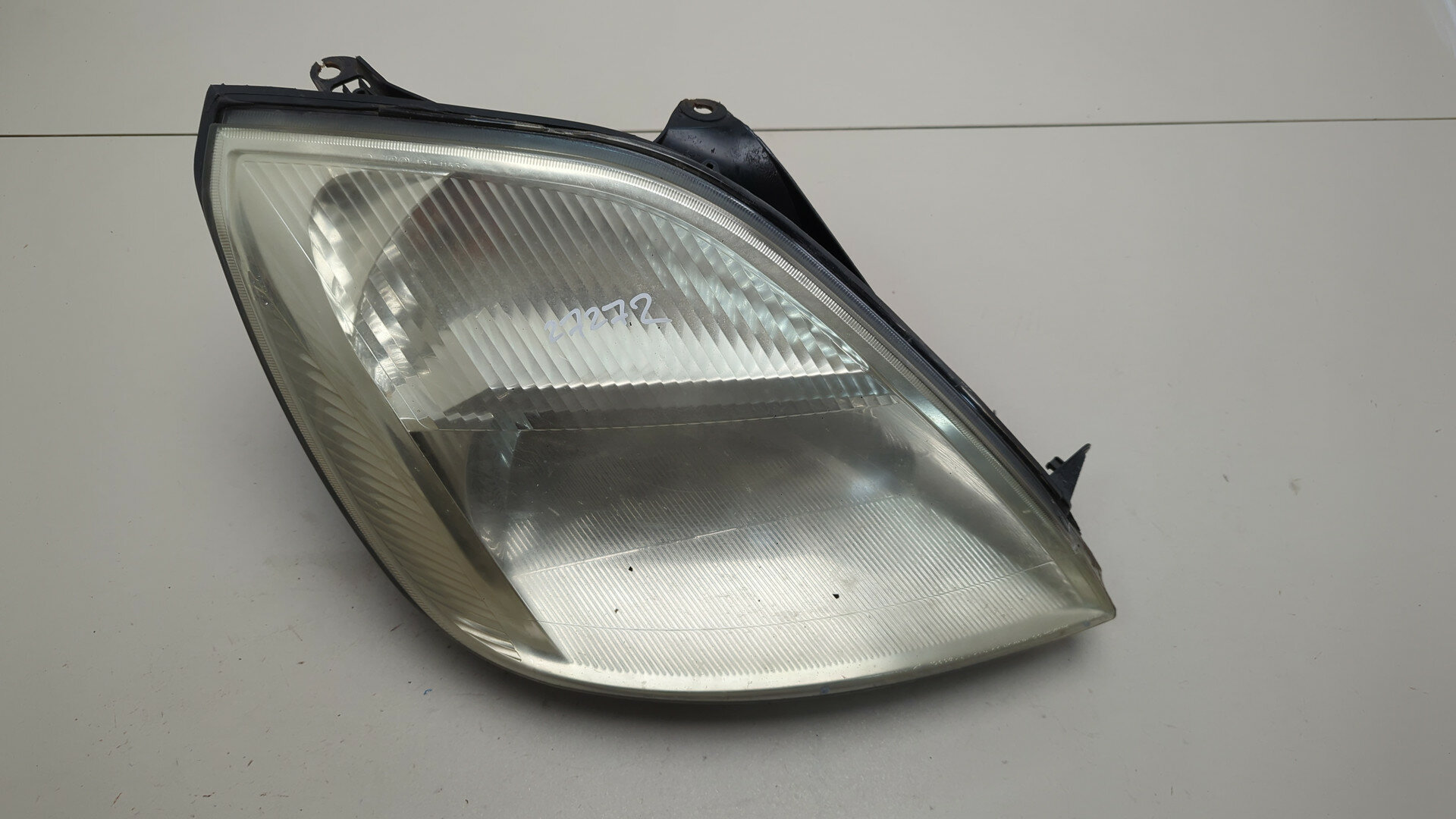 Фара (передняя) правая Ford Fiesta Б/У